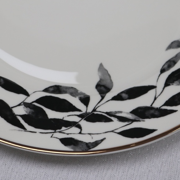 Ciroa | Dining | Ciroa Wicked Black Raven Botanical Leaves Halloween ...